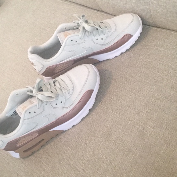Nike | Shoes | Rose Gold Nike Air Max | Poshmark